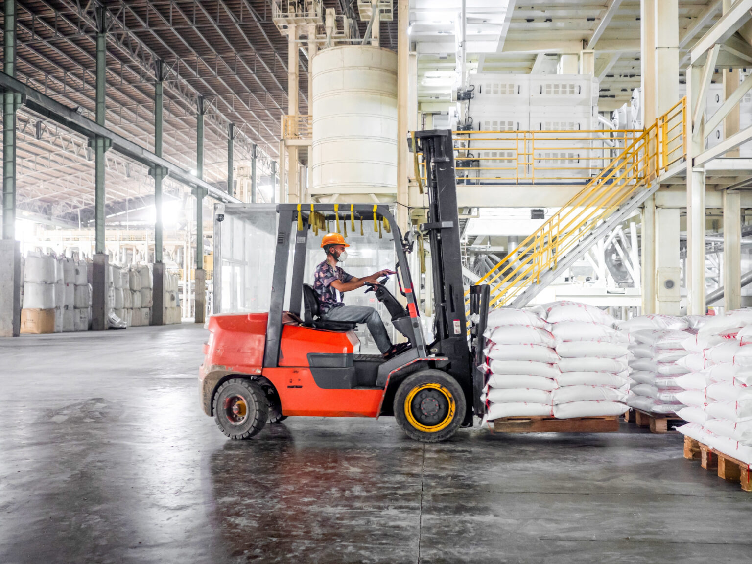 About Us | Southern Forklift Services Limited | 01580 854705